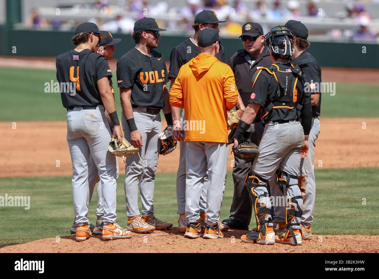 Baton Rouge, LA, USA. 27th Apr, 2025. Tennessee Pitching Coach Frank ...