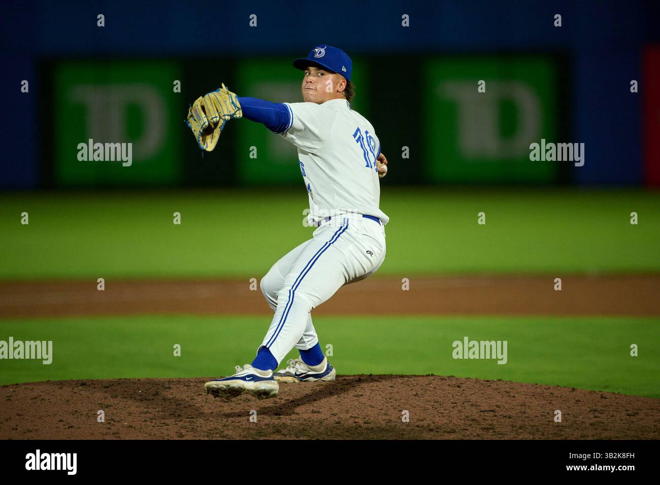 Dunedin Blue Jays pitcher Colby Martin (19) during an MiLB Florida ...