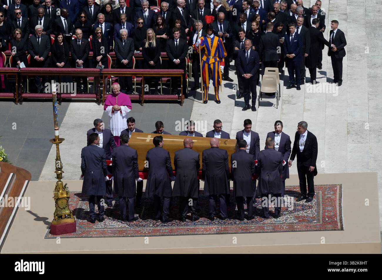 Vatican, Vatican. 26th Apr, 2025. After the coffin containing the body ...