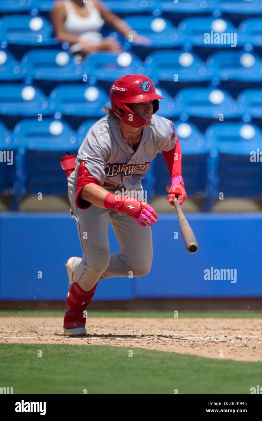 Clearwater Threshers Kehden Hettiger (17) bats during an MiLB Florida ...