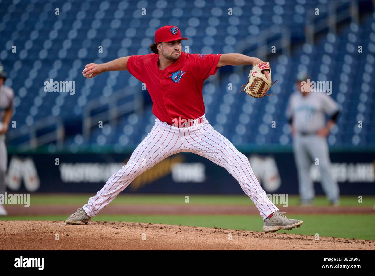 Clearwater Threshers pitcher Reese Dutton (31) delivers a pitch during ...