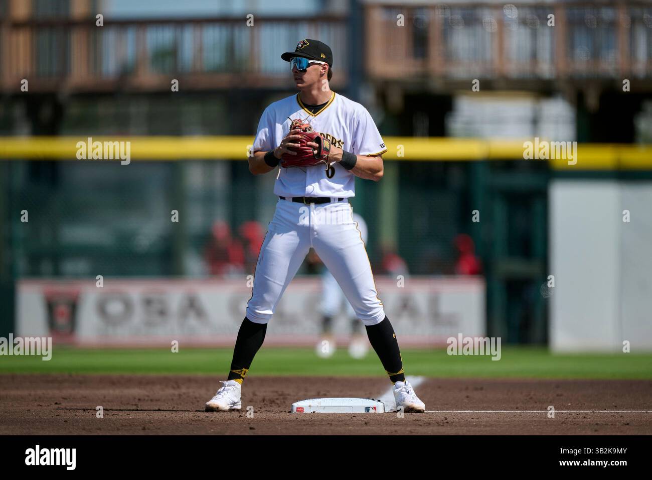 Bradenton Marauders shortstop Konnor Griffin (6) waits for a throw ...
