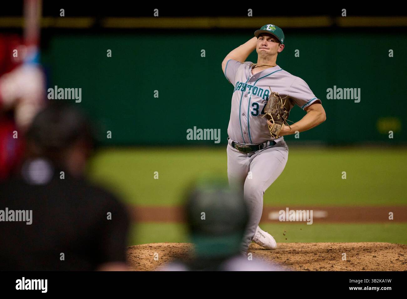 Daytona Tortugas pitcher Drew Pestka (34) delivers a pitch during an ...