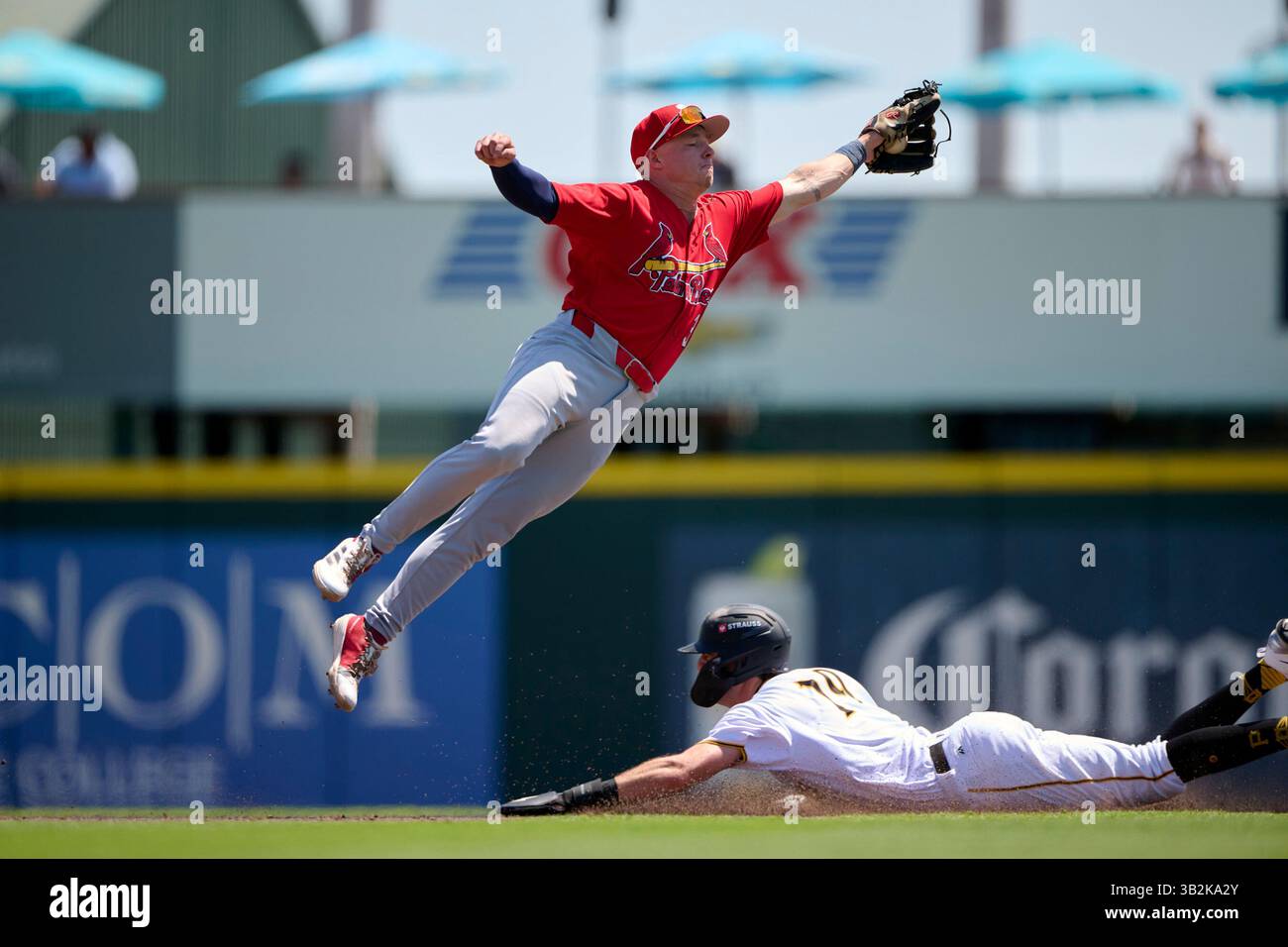 Palm Beach Cardinals second baseman Christian Martin (3) fields a throw ...