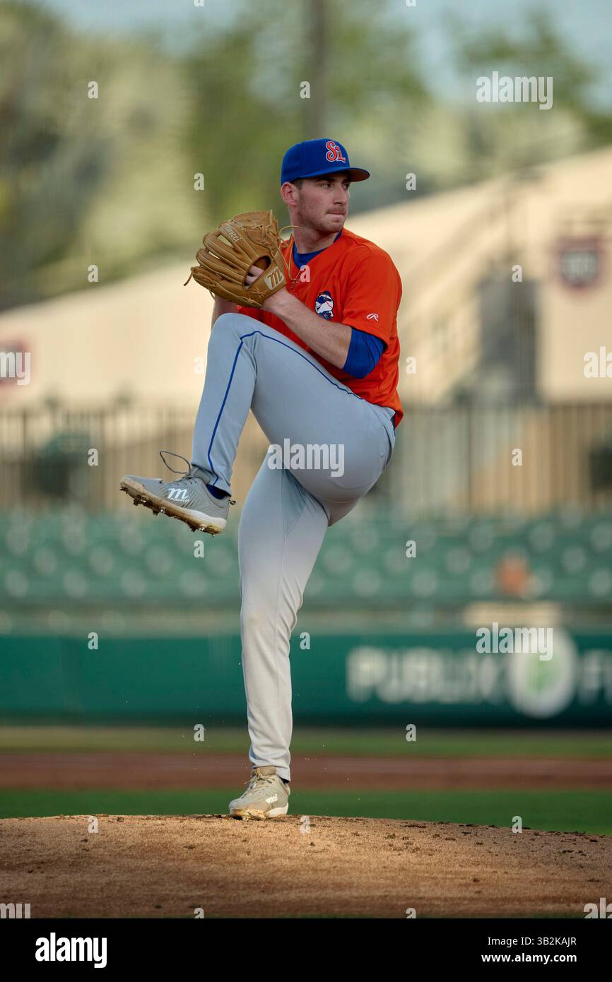 St. Lucie Mets pitcher Nate Dohm (3) delivers a pitch during an MiLB ...