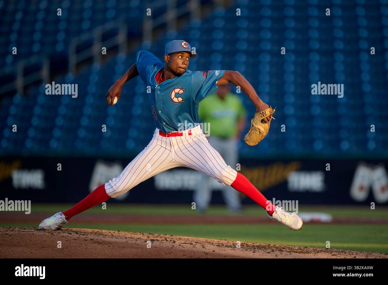 Clearwater Threshers pitcher Enrique Segura (48) delivers a pitch ...