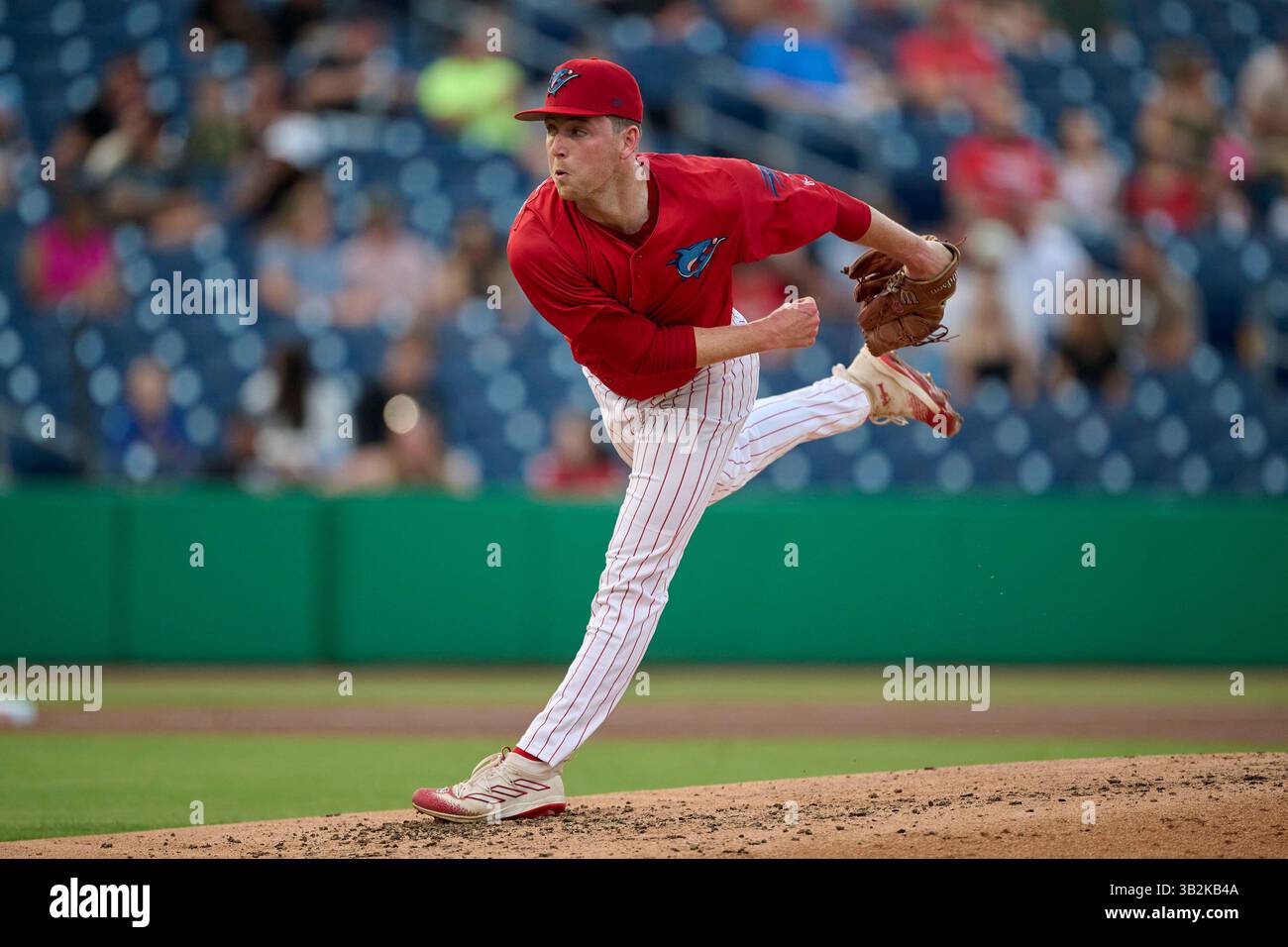 Clearwater Threshers pitcher Sam Highfill (21) delivers a pitch during ...