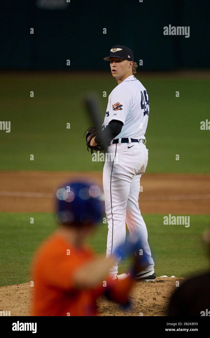 Lakeland Flying Tigers pitcher Luke Stofel (48) gets ready to deliver a ...