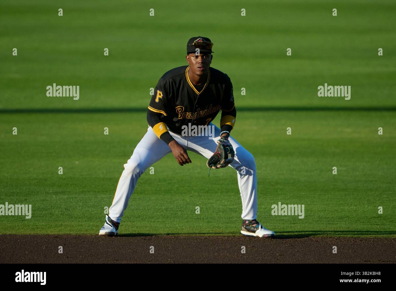 Bradenton Marauders shortstop Yordany De Los Santos (7) during an MiLB ...