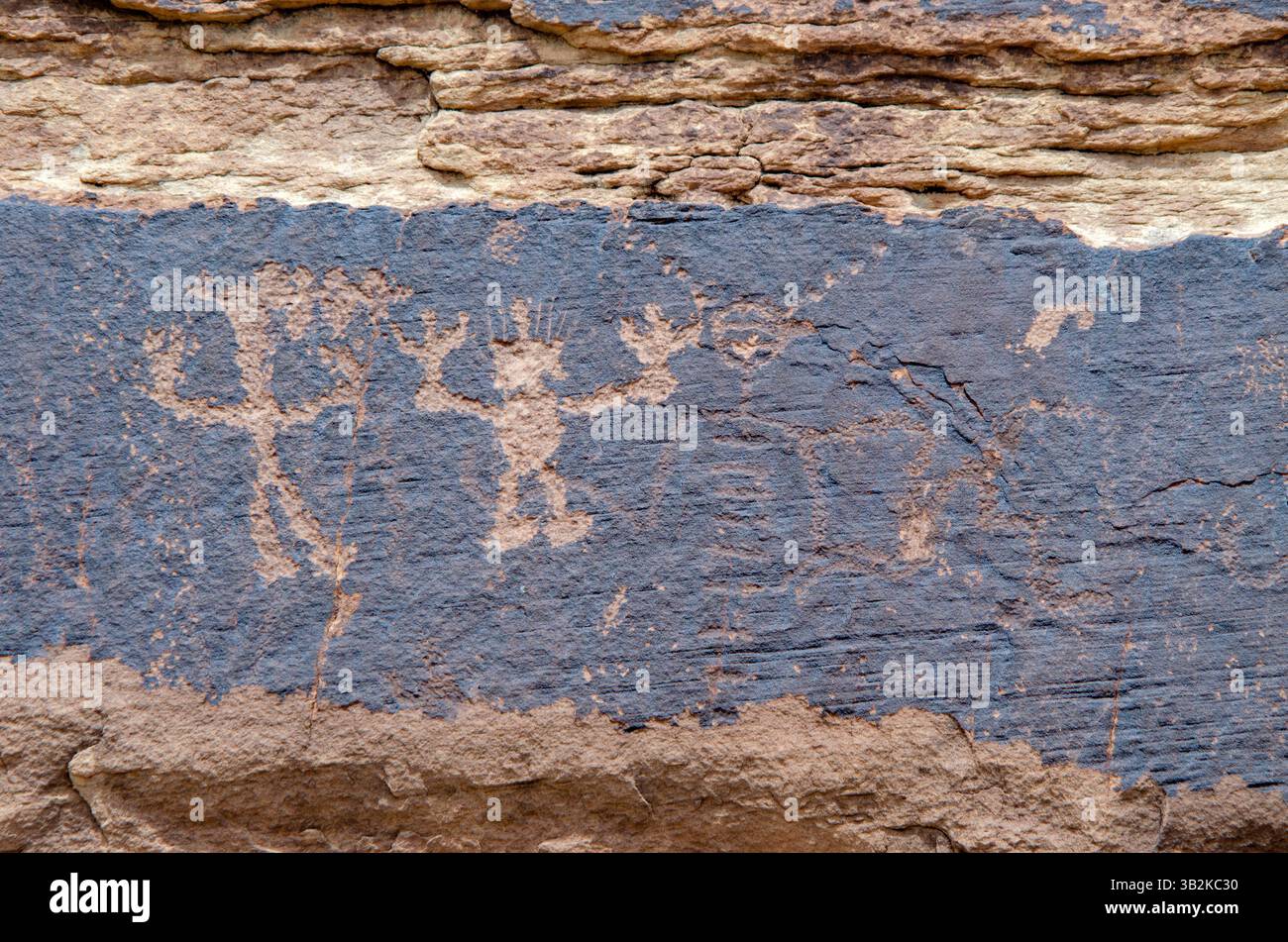Native american indian petroglyphs Stock Photo - Alamy
