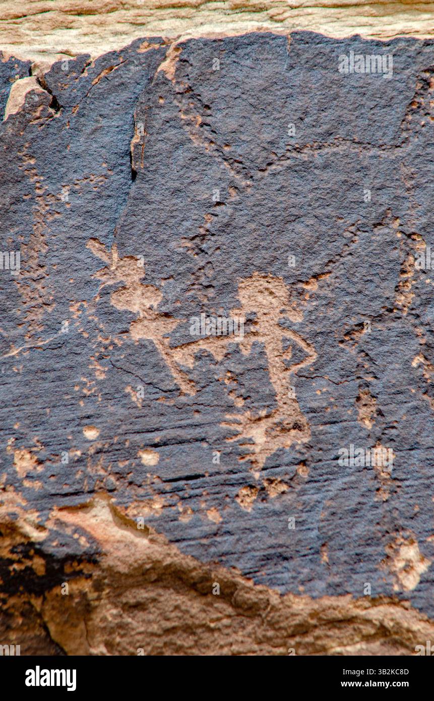 Native american indian petroglyphs Stock Photo - Alamy