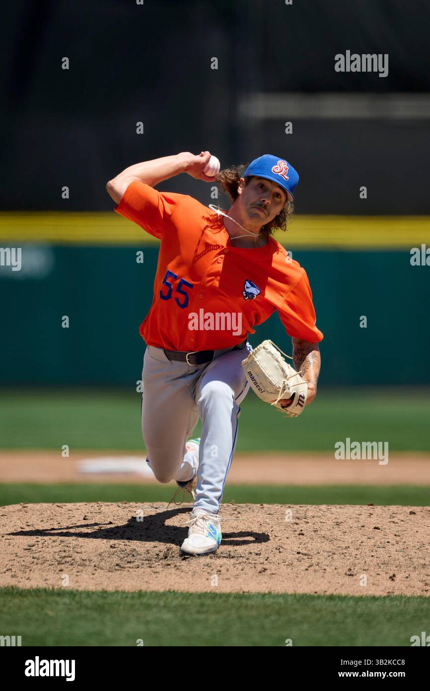 St. Lucie Mets pitcher Will Watson (55) delivers a pitch during an MiLB ...