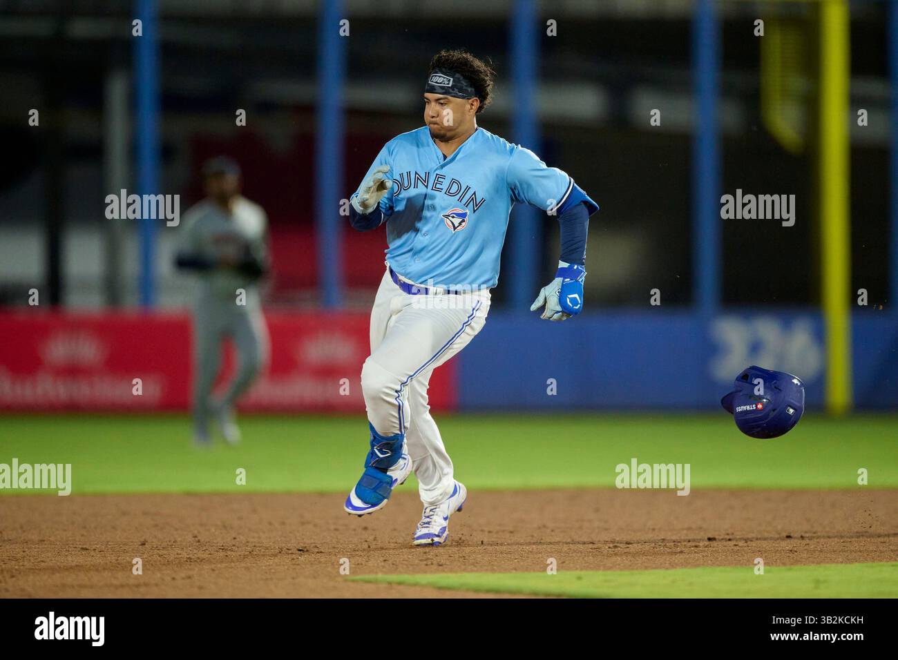 Dunedin Blue Jays Yhoangel Aponte (21) running the bases during an MiLB ...