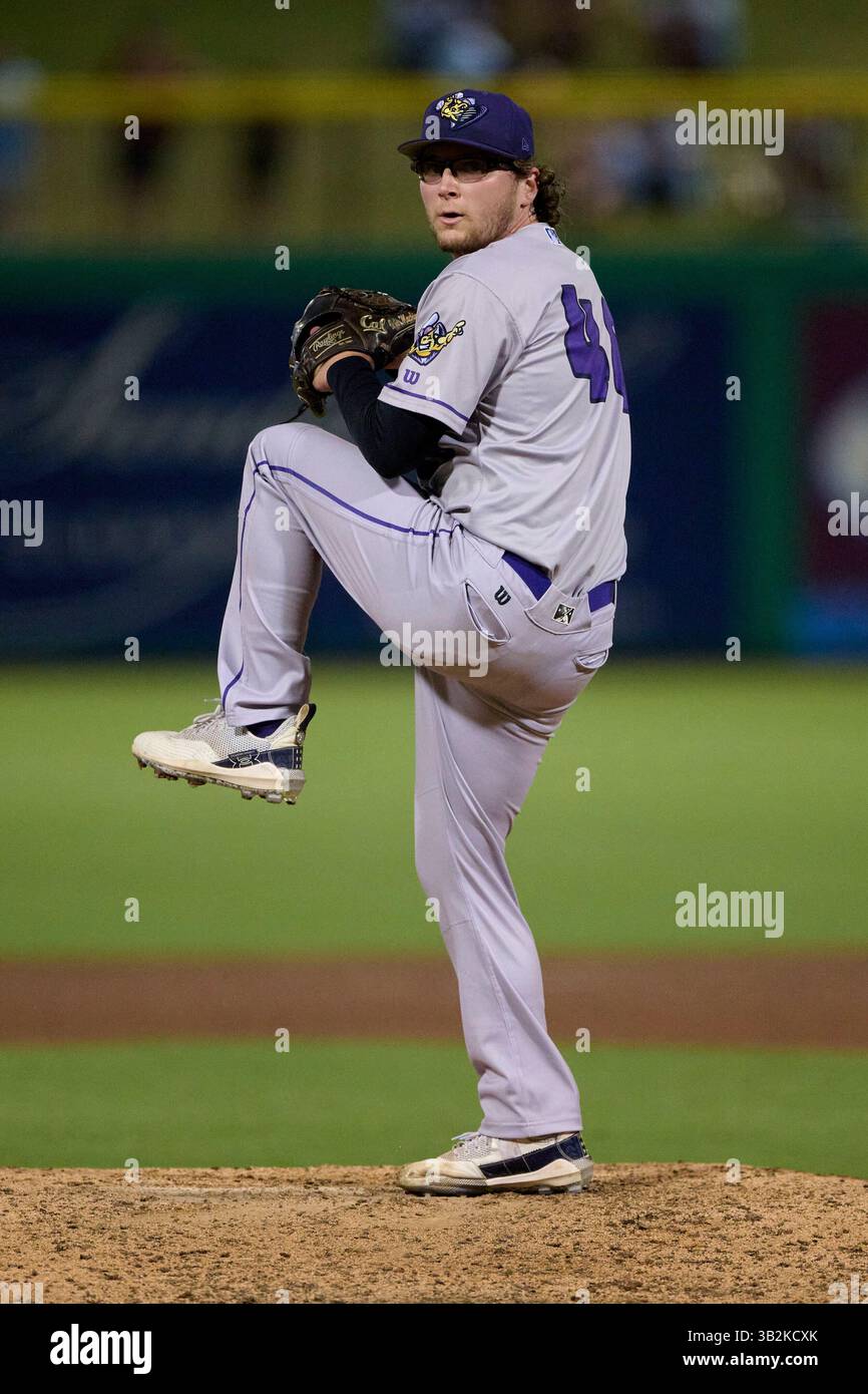 Fort Myers Mighty Mussels pitcher Tyler Stasiowski (48) delivers a ...