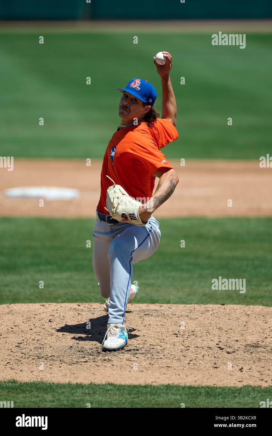 St. Lucie Mets pitcher Will Watson (55) delivers a pitch during an MiLB ...
