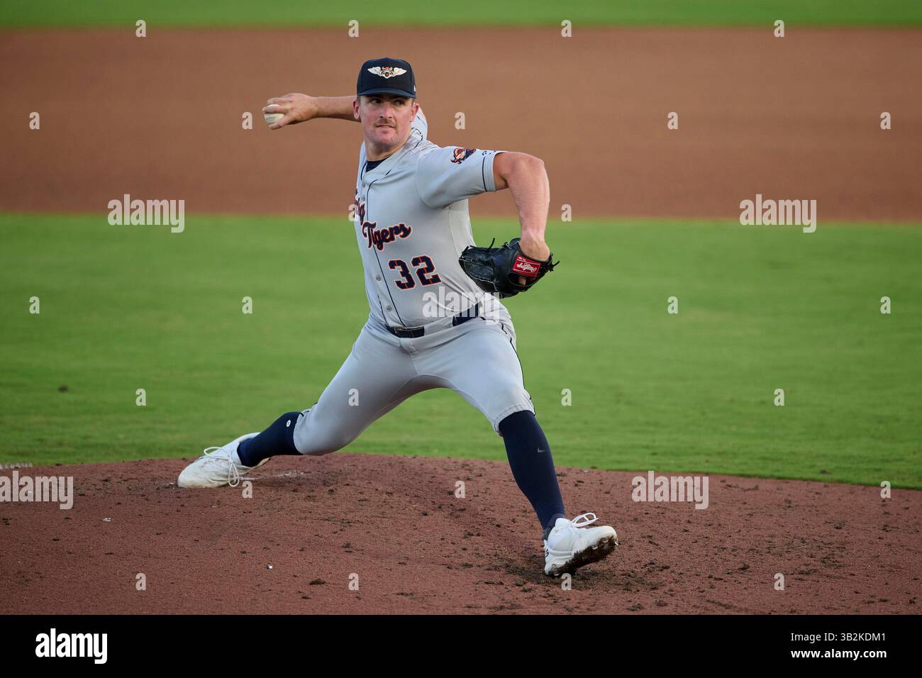 Lakeland Flying Tigers pitcher Josh Randall (32) during an MiLB Florida ...