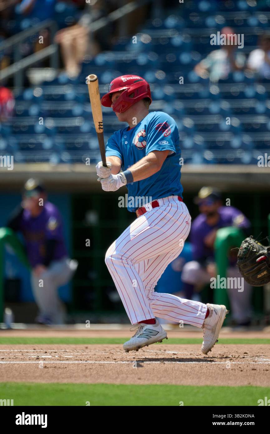 Clearwater Threshers Joel Dragoo (7) bats during an MiLB Florida State ...