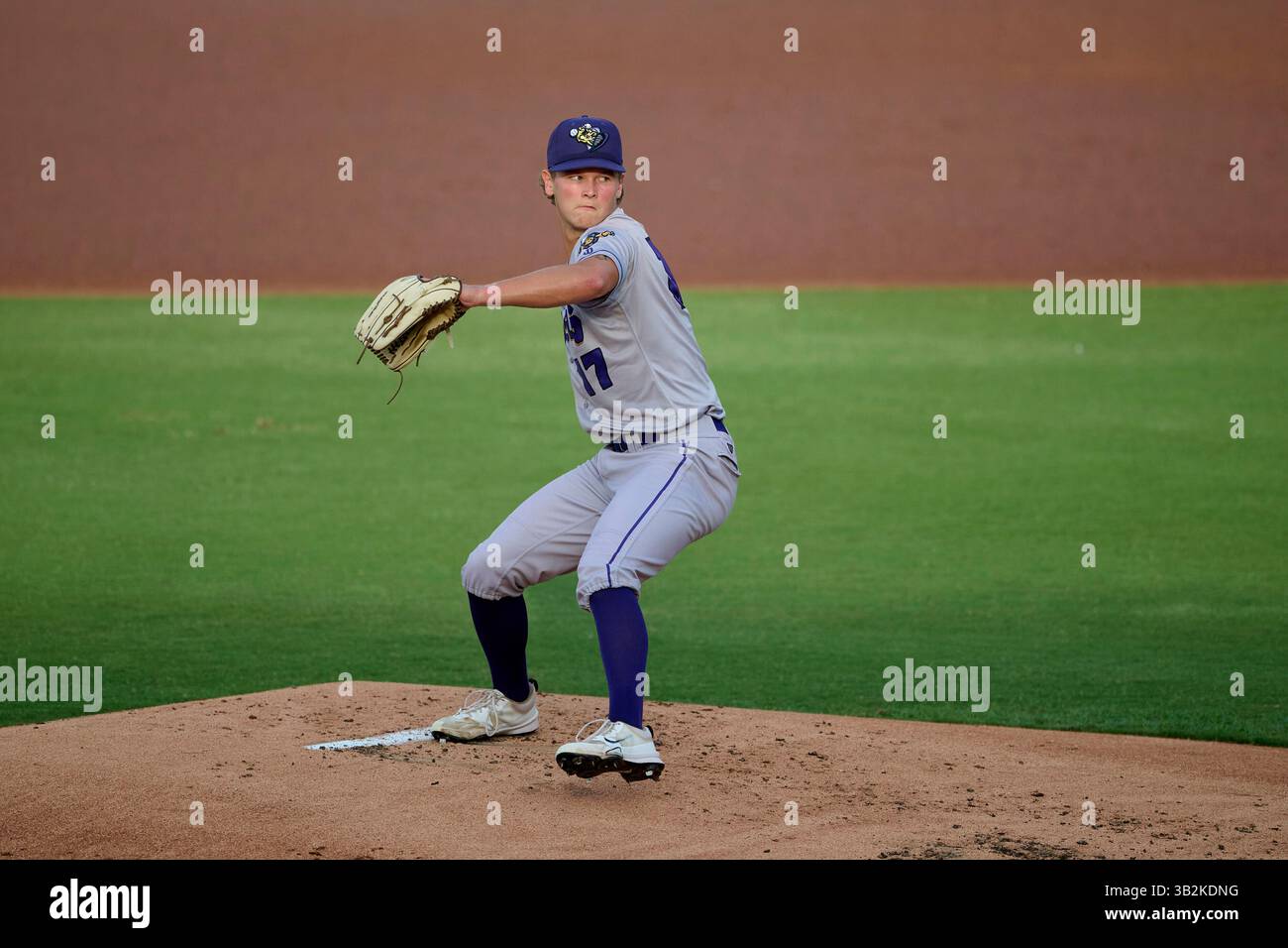 Fort Myers Mighty Mussels pitcher Dylan Questad (17) delivers a pitch ...