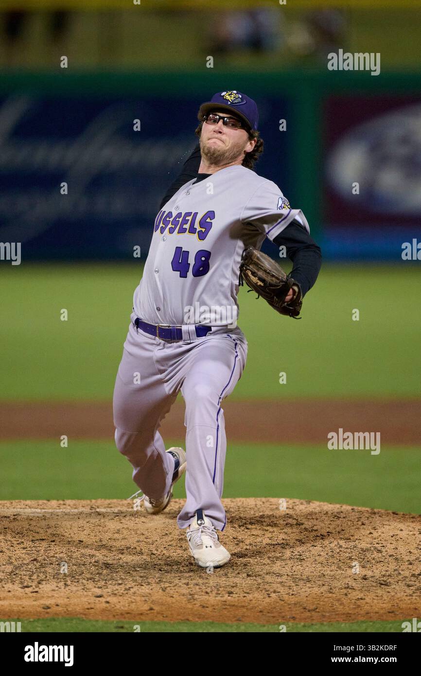 Fort Myers Mighty Mussels pitcher Tyler Stasiowski (48) delivers a ...