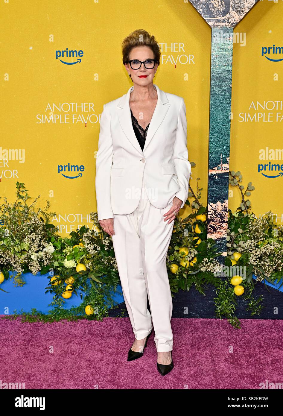 Elizabeth Perkins attends the special screening of "Another Simple ...