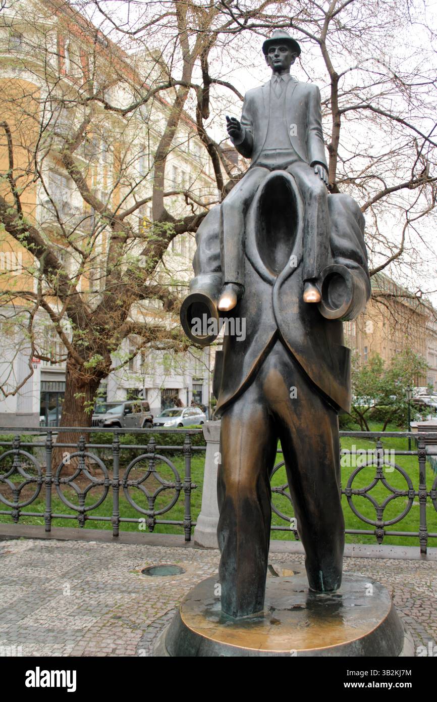 Statue of Franz Kafka in by Jaroslav Róna Stock Photo - Alamy