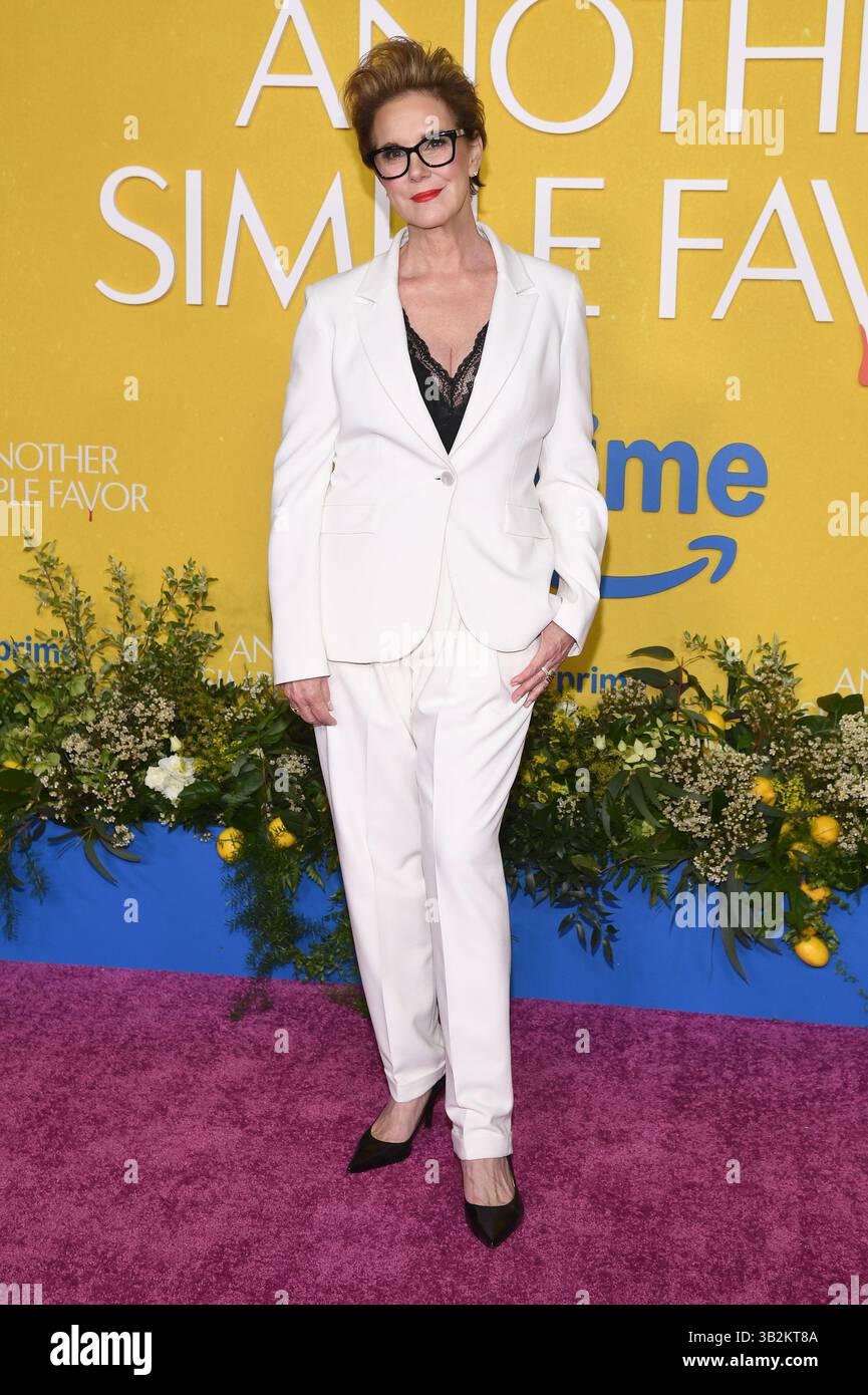 Elizabeth Perkins attends 'Another Simple Favor' New York Screening at ...