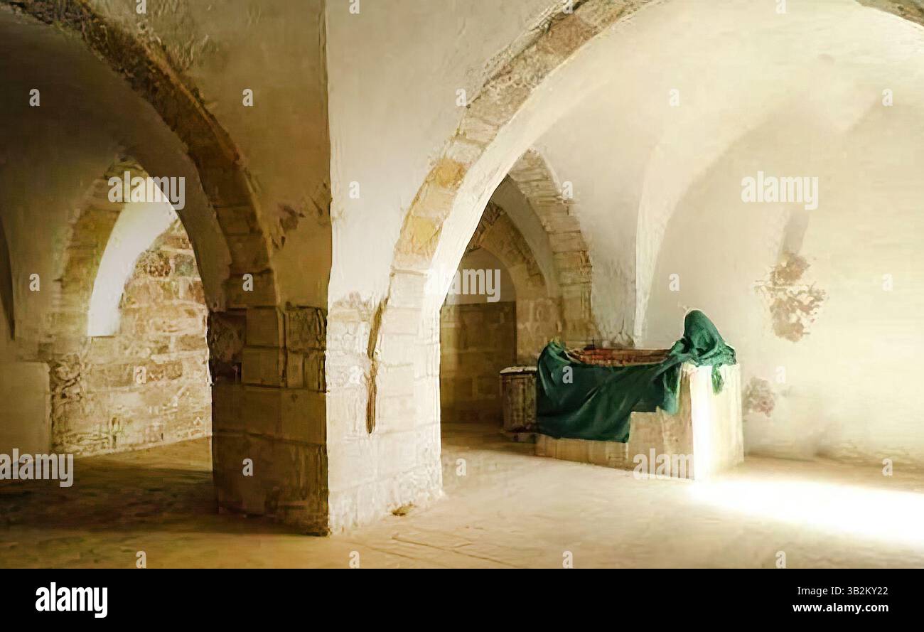 7670. Tomb of Aaron located atop on the summit of Jebel Haroun or ...