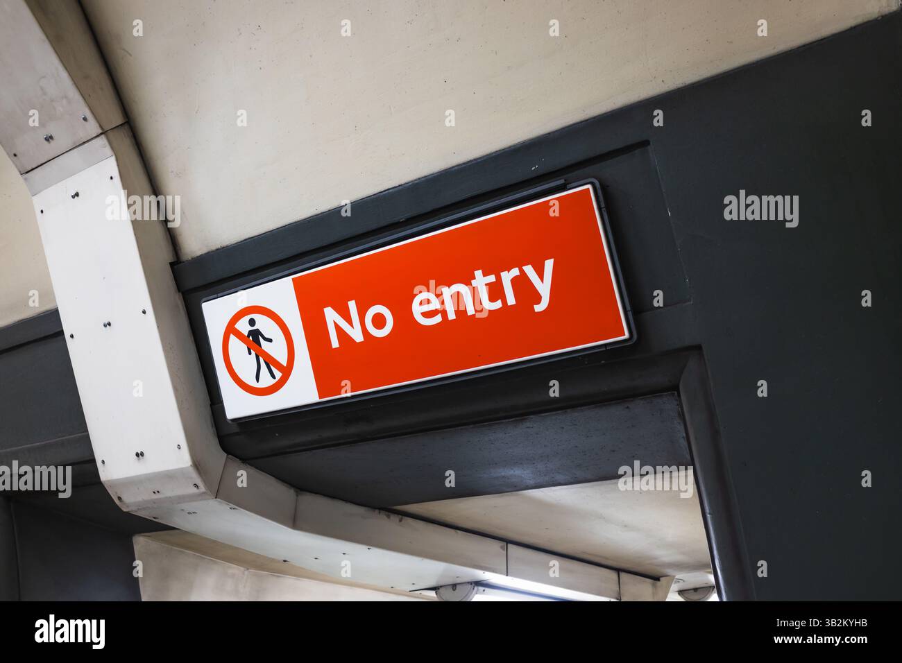 Clear No Entry Warning Sign Preventing Unauthorized Access Stock Photo ...