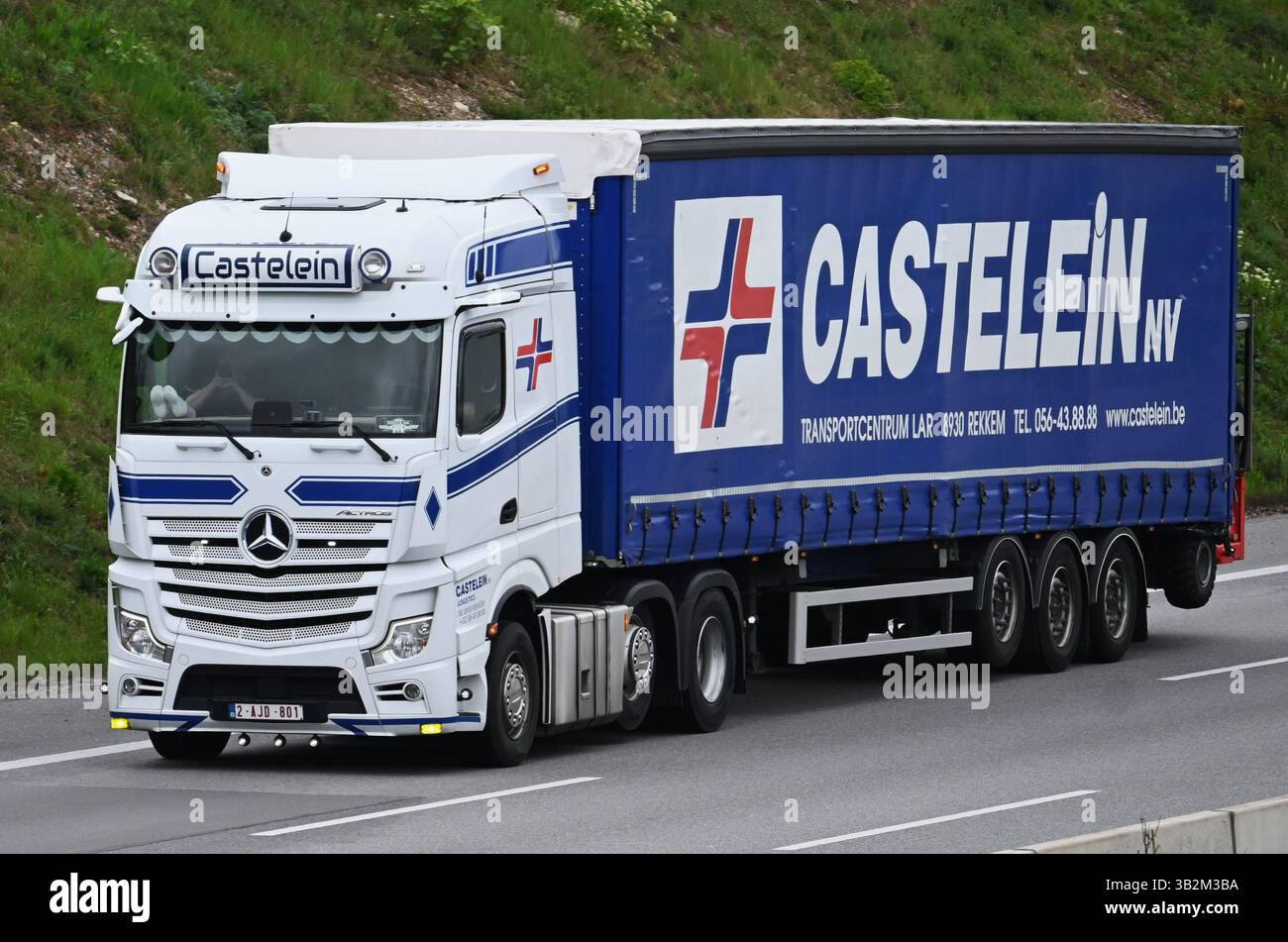Castelein Logistics NV, Spedition aus Menen, Belgien. Mercedes Actros ...