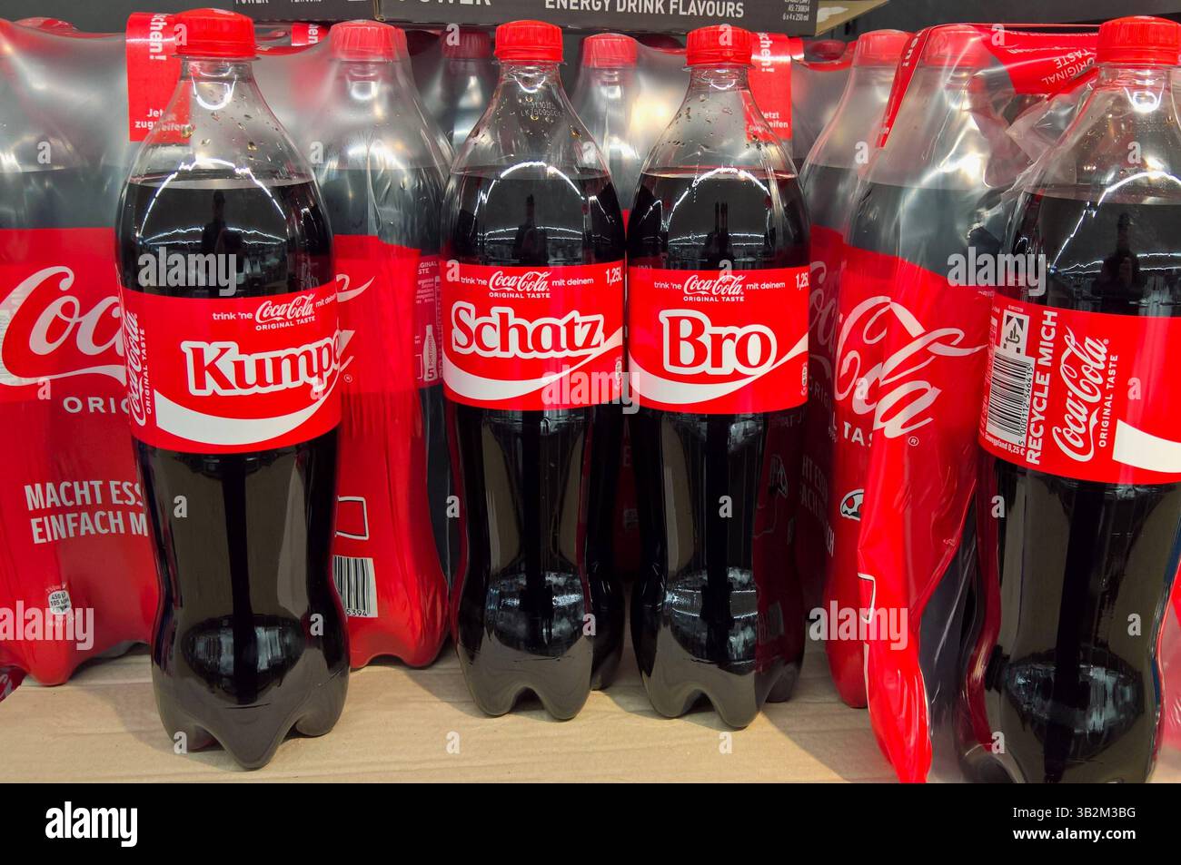 Coca-Cola, kurz Coke, ist ein koffein- und kohlensäurehaltiges ...