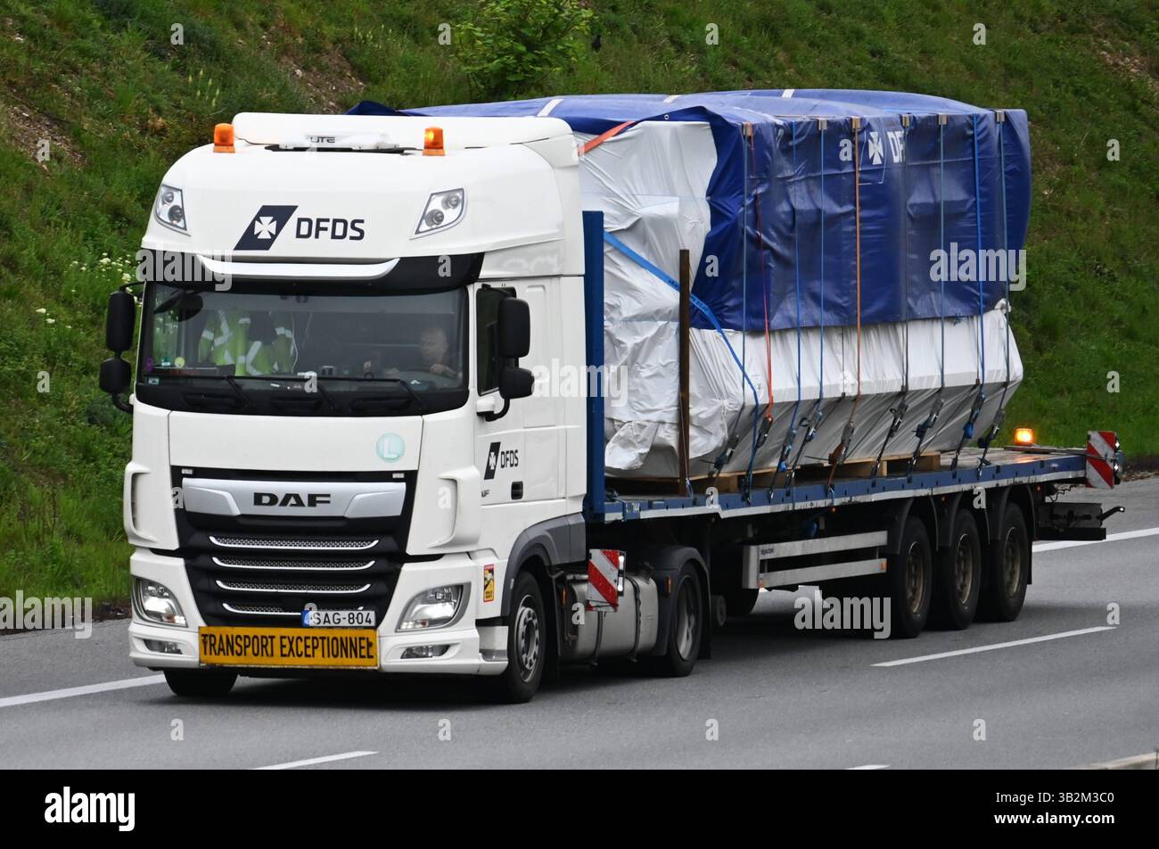 DFDS Logistik, DAF XF LKW-Sattelzug. Det Forenede Dampskibs-Selskab AS ...
