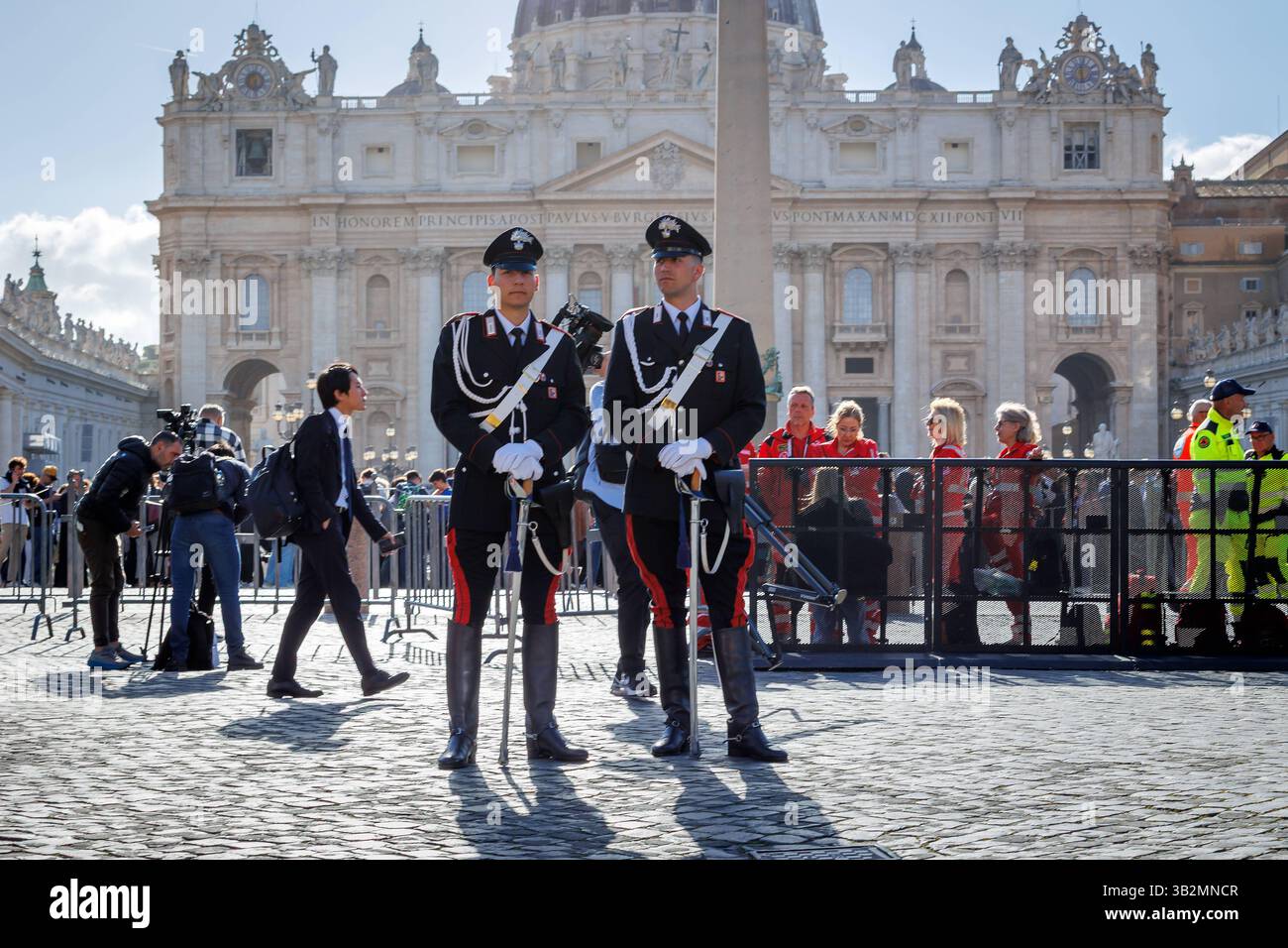Carabinieri in ordinary uniform Vatican City, Vatican - April 25, 2025 ...