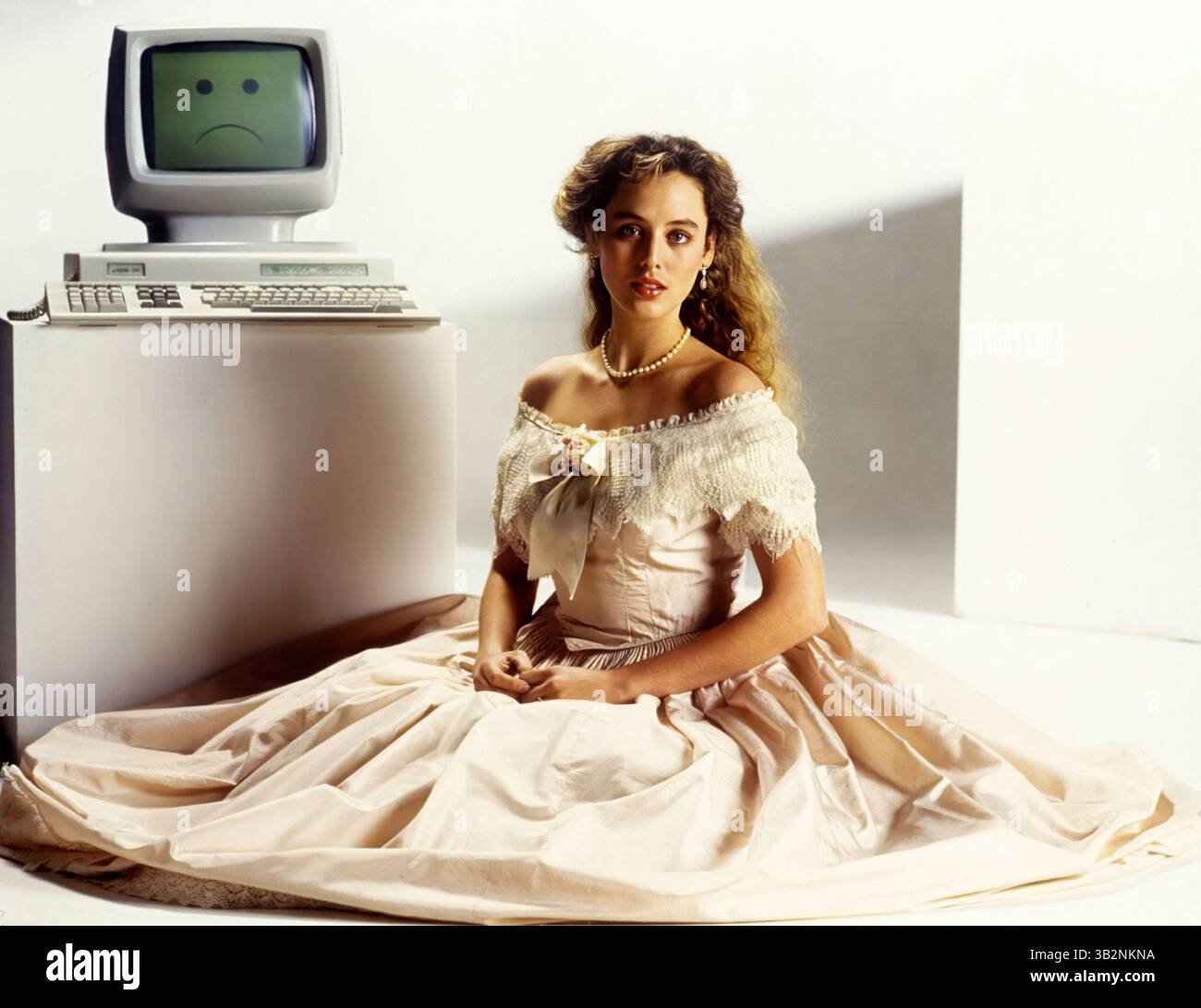 ELECTRIC DREAMS (1984), directed by STEVE BARRON. Credit: Metro-Goldwyn-Mayer (MGM) / Album ...