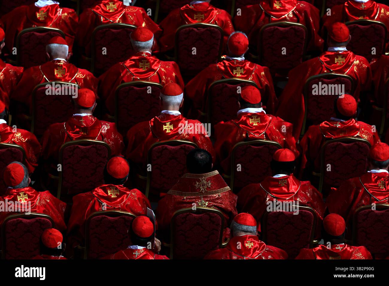 Rome, . 28th Apr, 2025. Vatican City, April 26, 2025: The purple red of ...