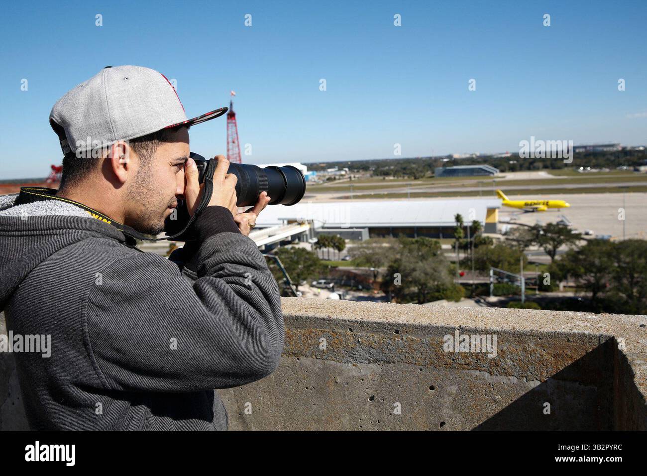 Spotting deck hi-res stock photography and images - Alamy