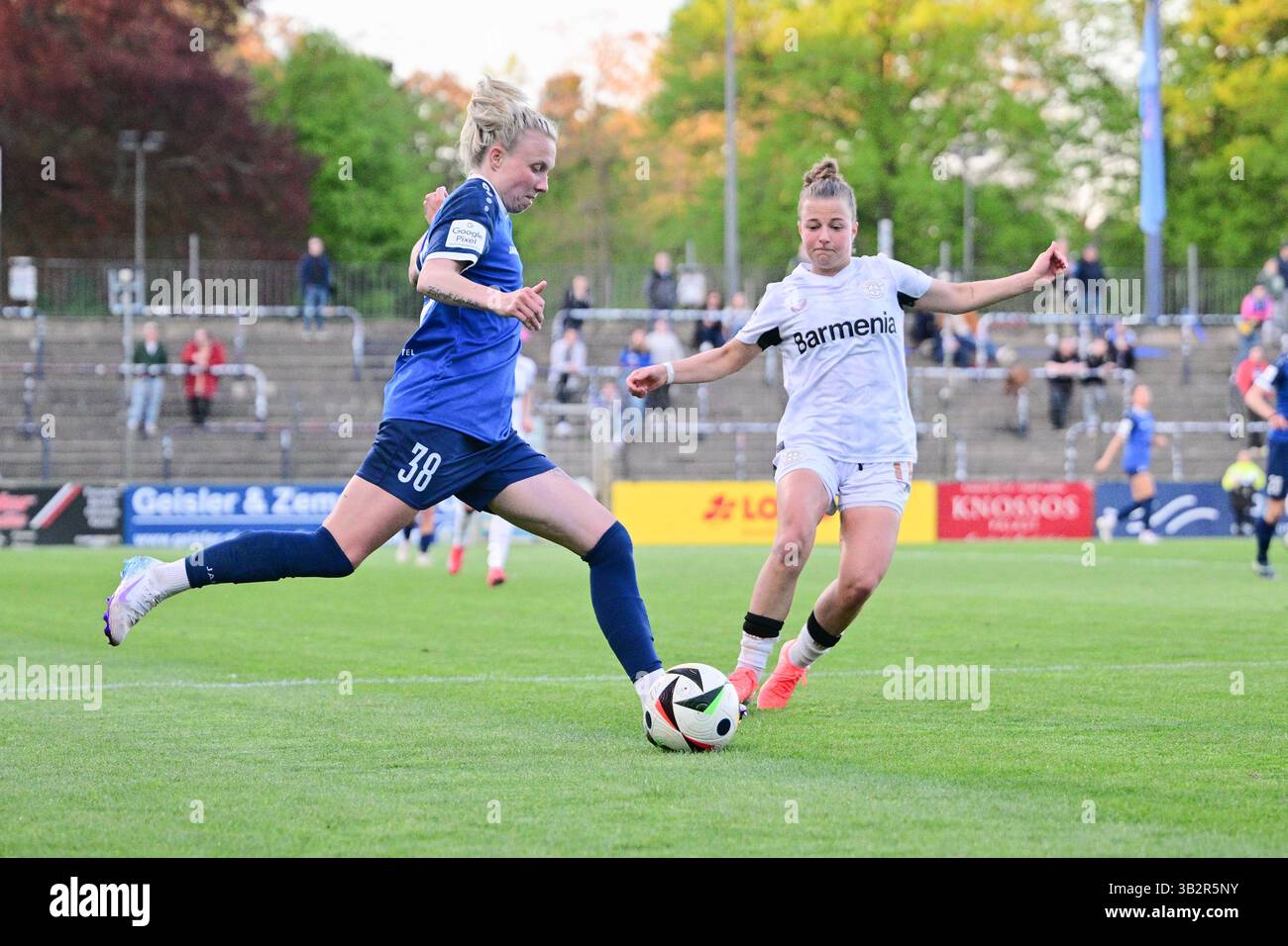 25 April 2025, Brandenburg, Potsdam: Soccer, Women: Bundesliga, Turbine ...