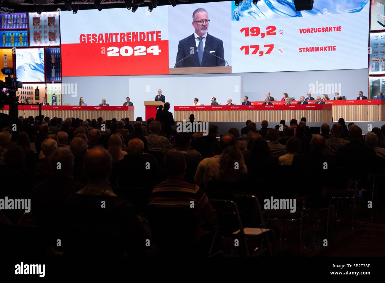 Carsten KNOBEL, Chairman of the Management Board, during his speech at ...