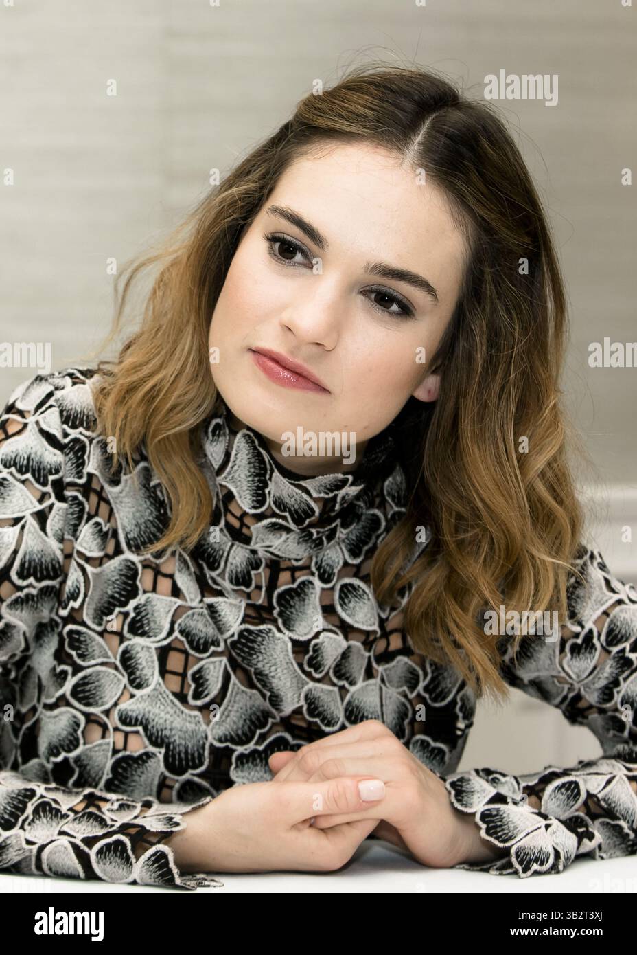 Little woods lily james hi-res stock photography and images - Alamy