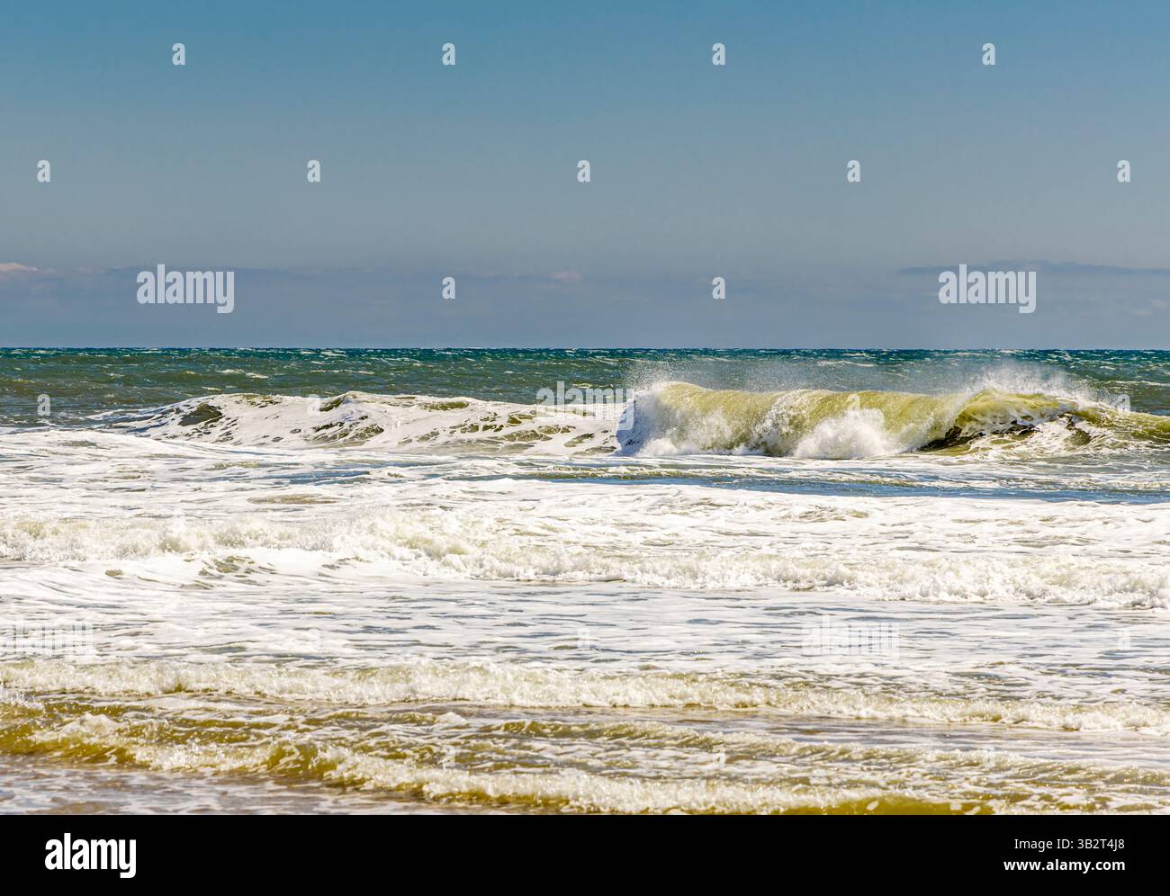 Breaking waves surf long hi-res stock photography and images - Alamy