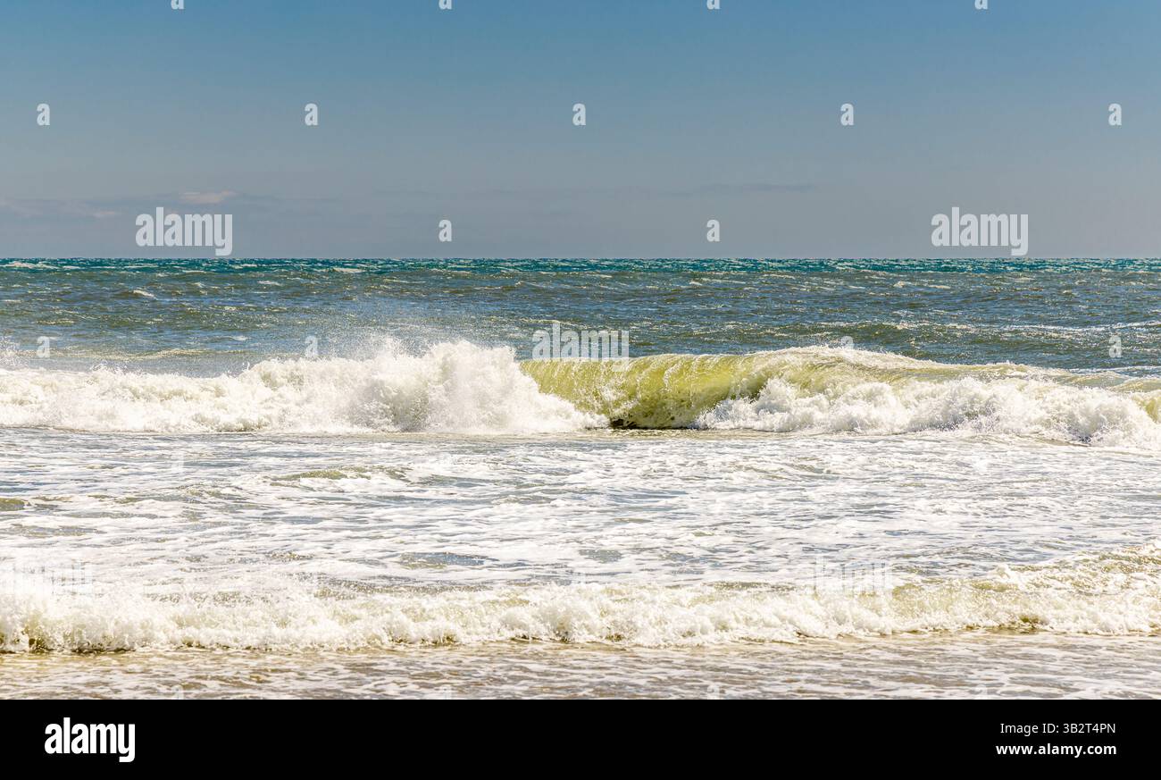 Breaking waves surf long hi-res stock photography and images - Alamy