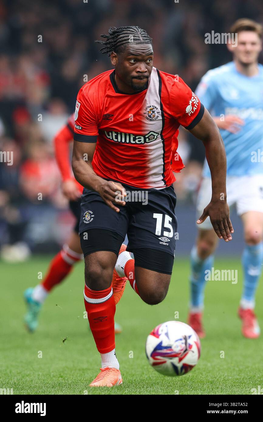Luton Town's Marvelous Nakamba during the Sky Bet Championship match at Kenilworth Road, Luton ...