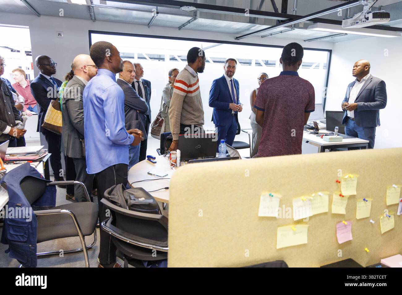Vice-prime minister and Minister of Foreign Affairs Maxime Prevot (C ...
