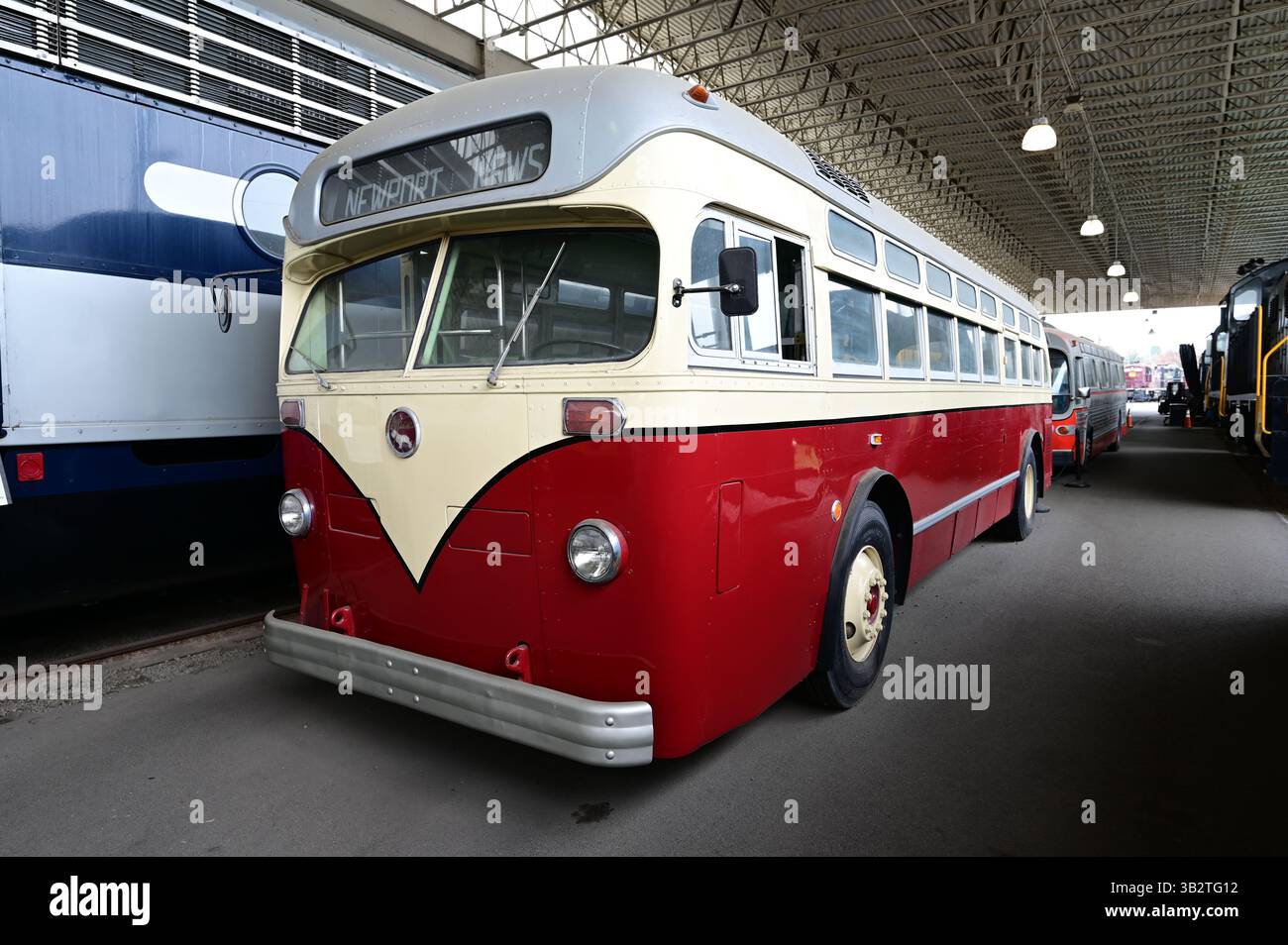 Classic American Muni Mack bus at the Virginia Transport Museum Stock ...