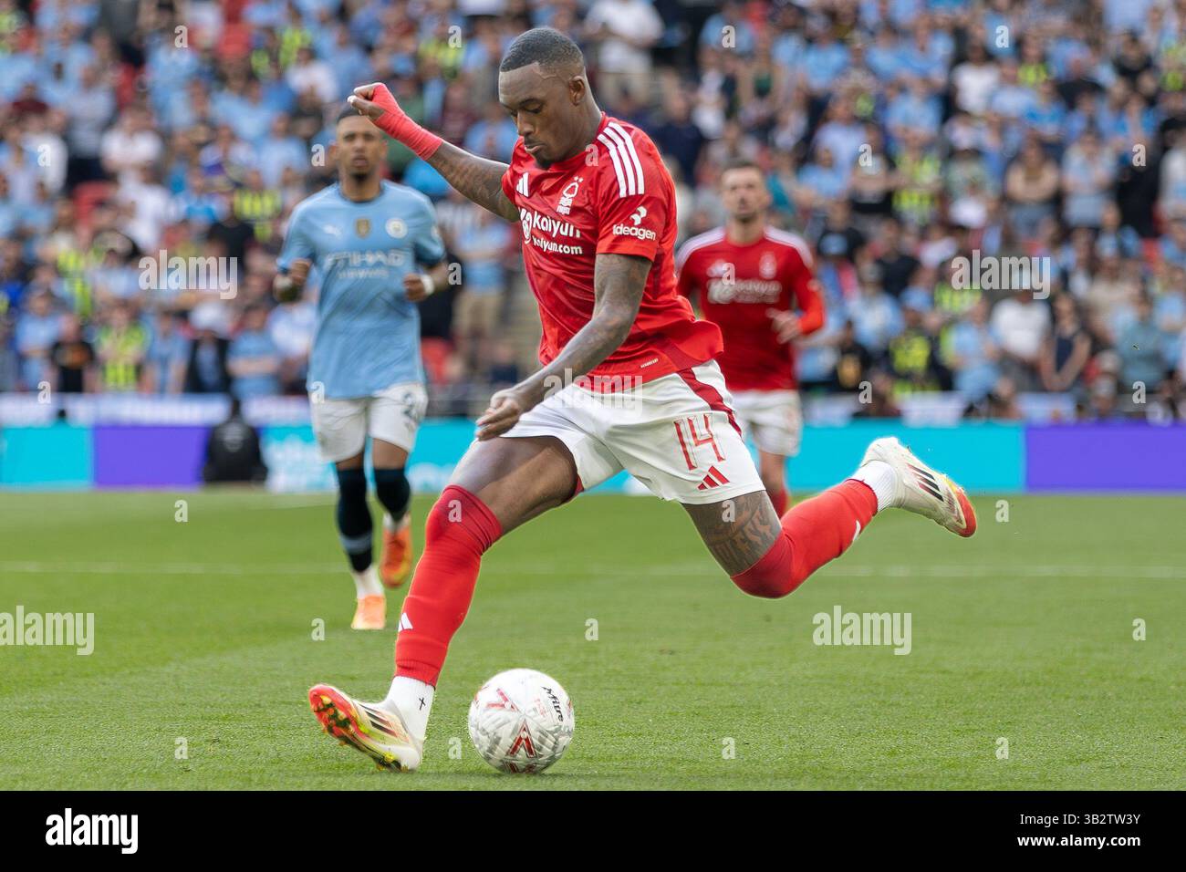 Nottingham Forest midfielder Callum Hudson-Odoi (14) during the ...