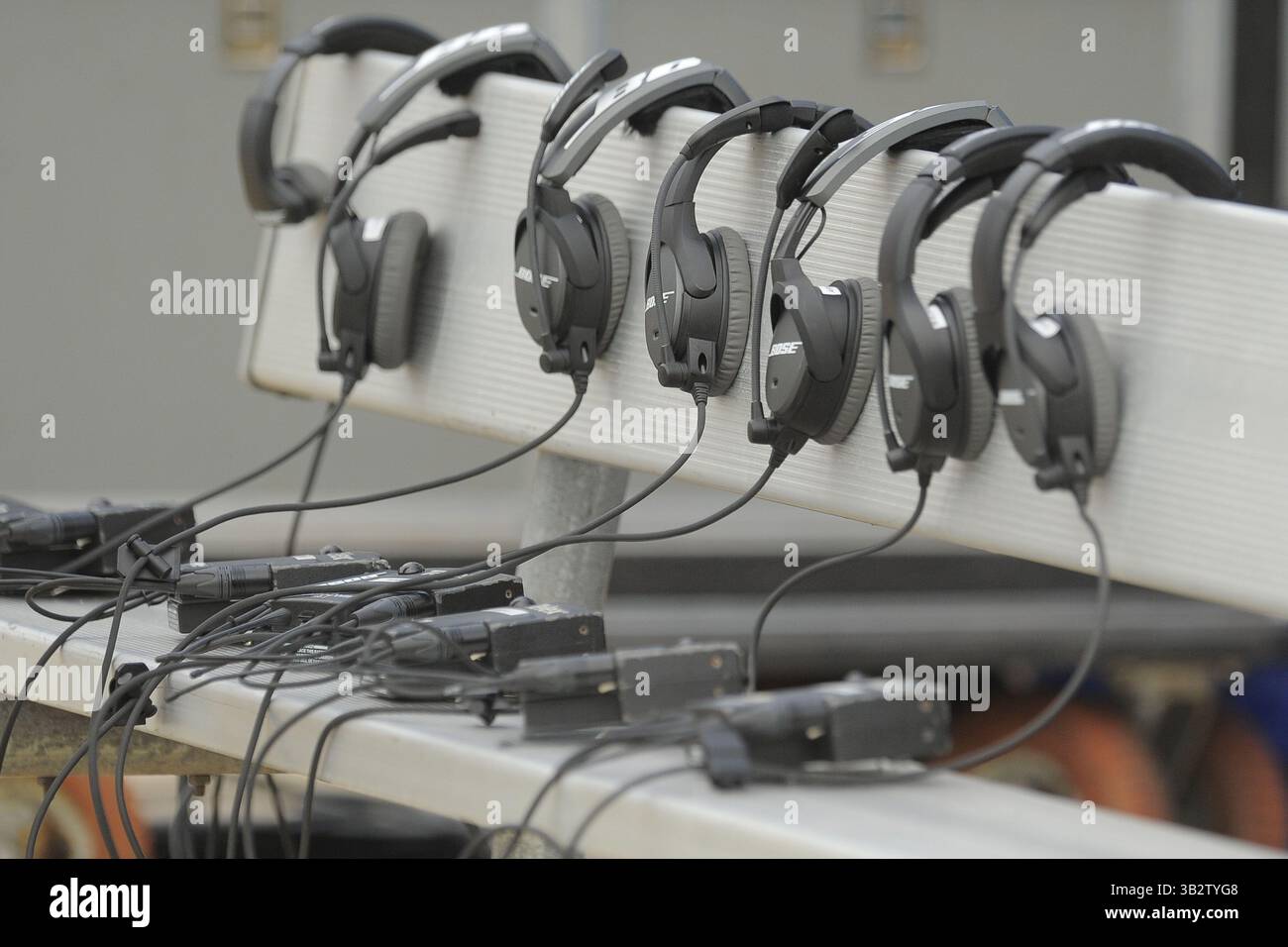 Bose headsets hi-res stock photography and images - Alamy