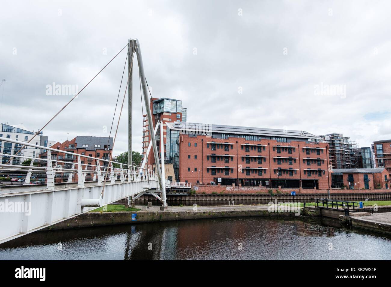 Leeds England: 3rd June 2024: Knight's Way Bridge on River Aire Stock ...