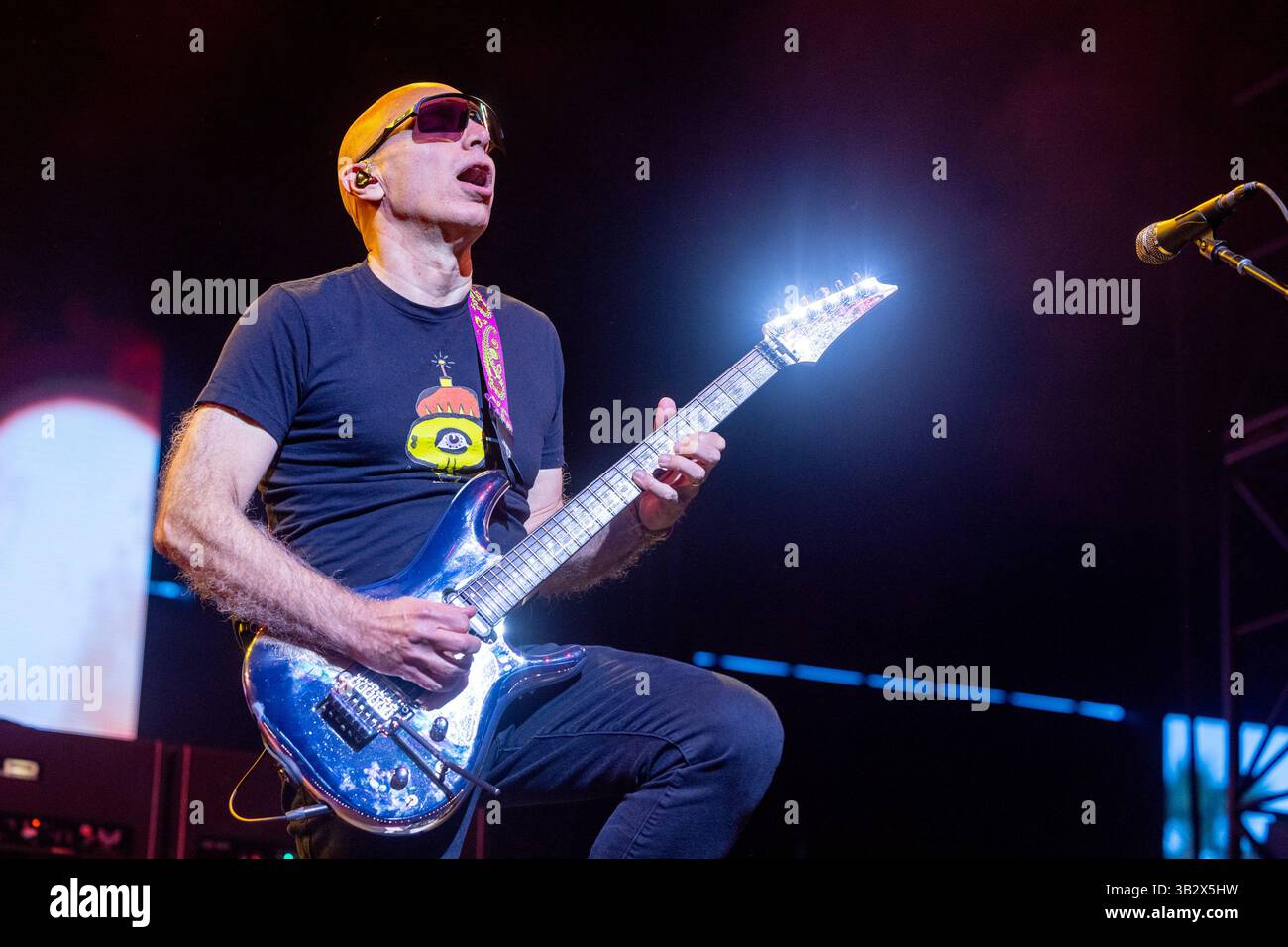 Joe Satriani performs with Sammy Hagar during the Stagecoach Music ...