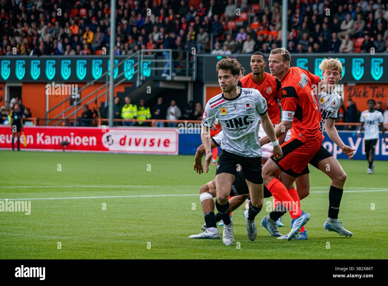 VOLENDAM, NETHERLANDS - APRIL 20: Kik Pierie of Excelsior Rotterdam, Henk Veerman of FC Volendam ...