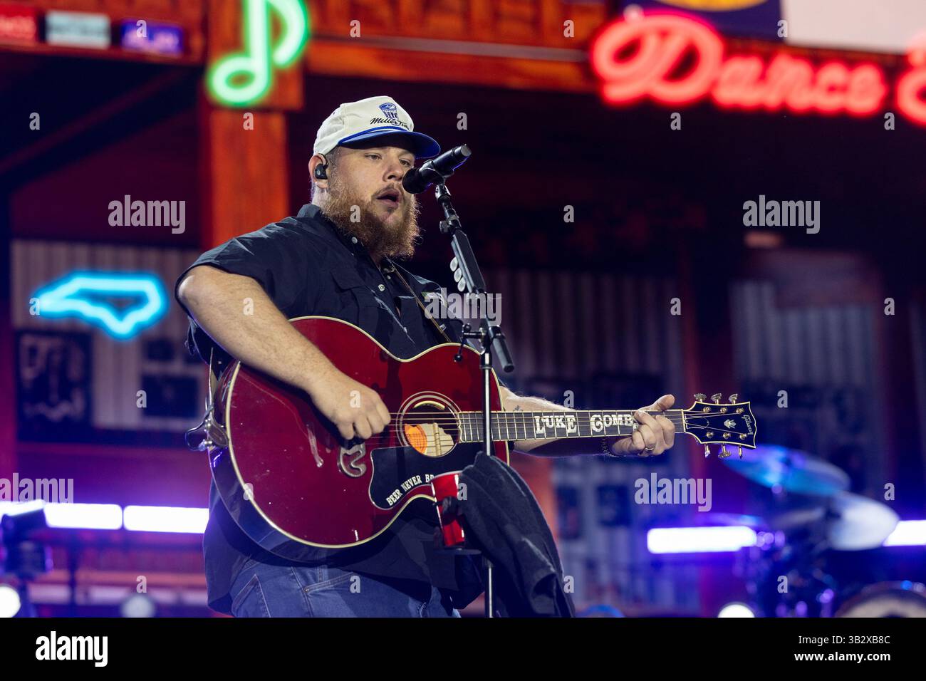Indio, USA. 27th Apr, 2025. Luke Combs during the Stagecoach Music Festival at Empire Polo Club ...