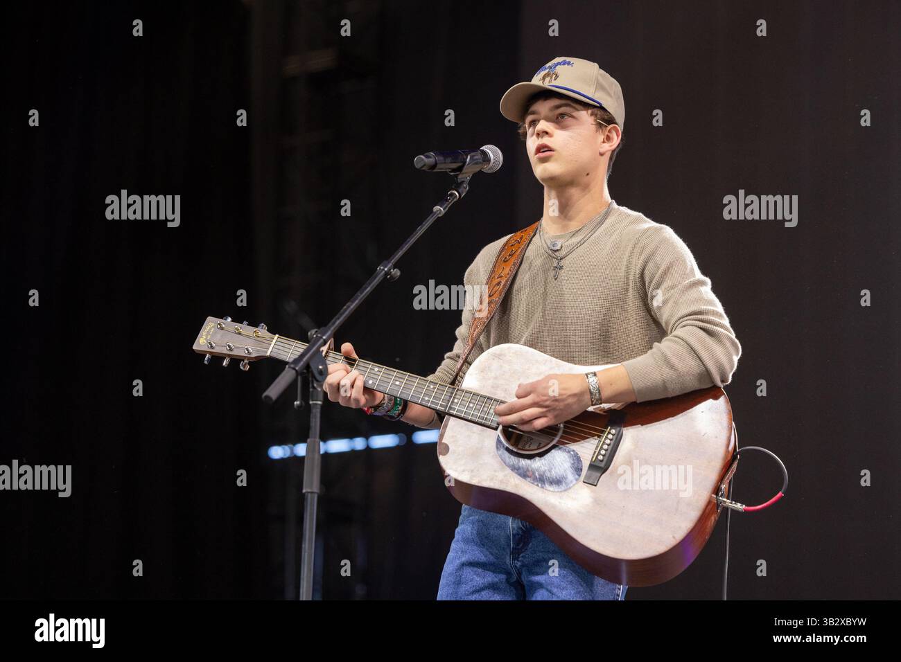 Indio, USA. 27th Apr, 2025. Musician Waylon Wyatt during the Stagecoach ...